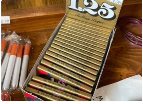 1.25 Roll Paper – Cigars To Go & Cigars Lounge